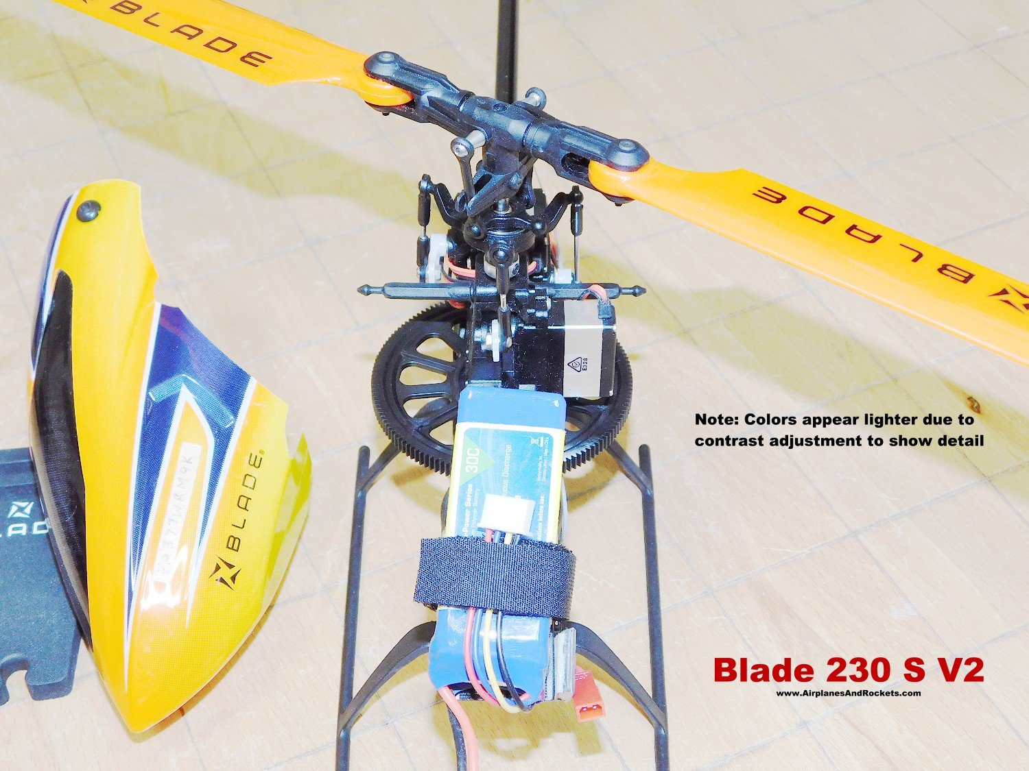 Blade 230 S V2 R/C Helicopter and Spektrum DX6 G3 R/C System ...